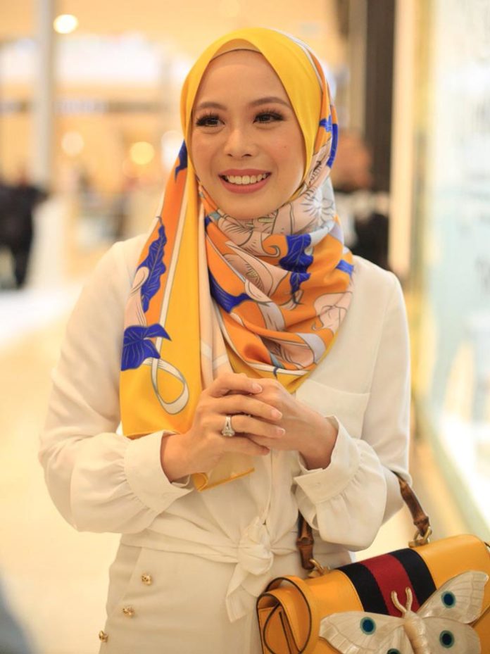 Top 20 Most Beautiful And Hottest Malaysian Actresses And Models