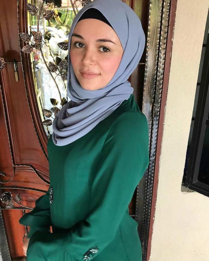 Top 20 Most Beautiful And Hottest Malaysian Actresses And Models